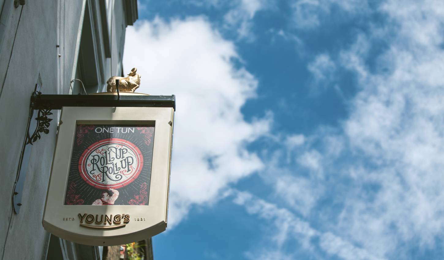 One Tun | A lively sports bar serving amazing pub food on Goodge Street
